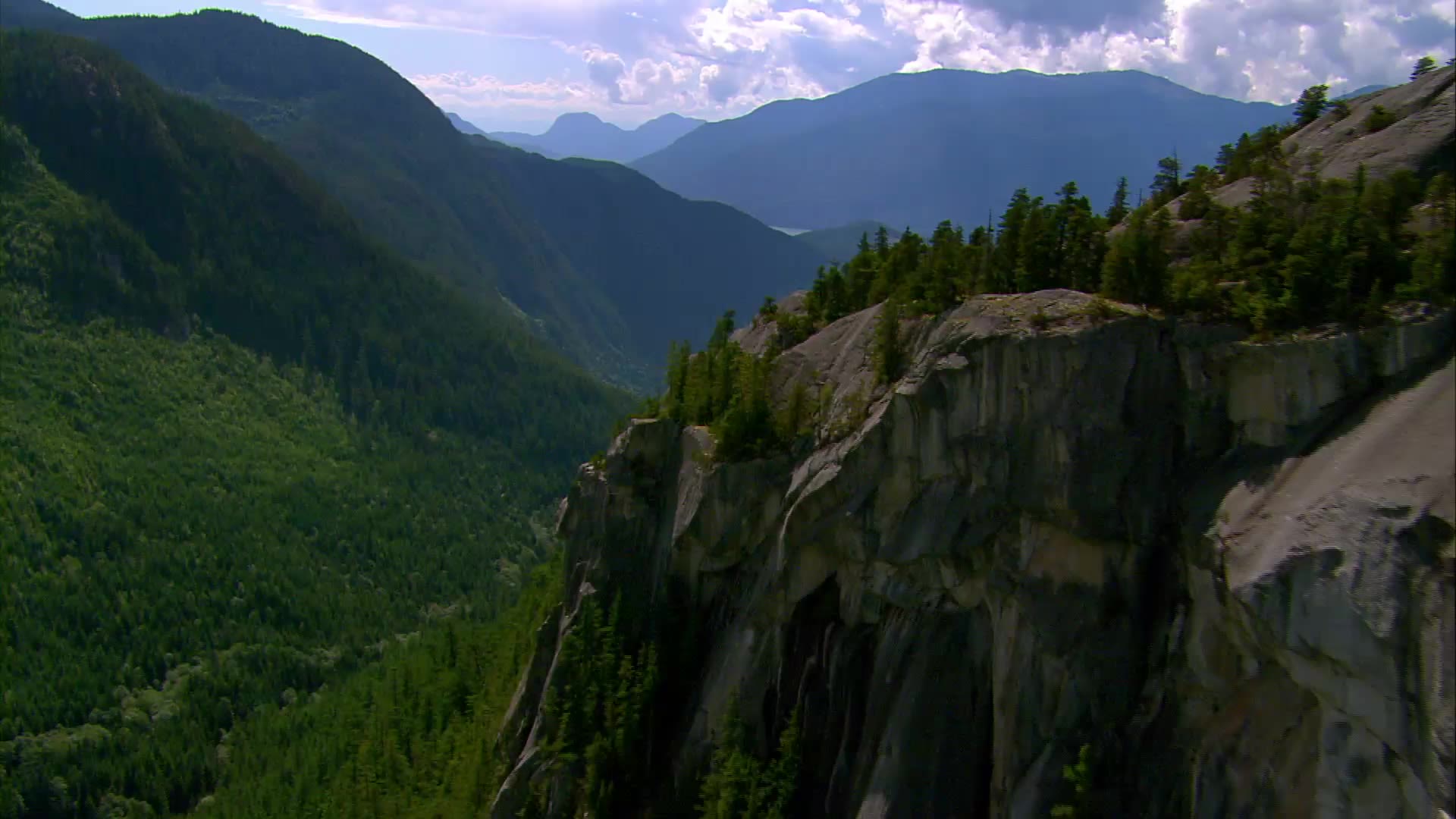 Iconic Canadian Hikes - Landsby